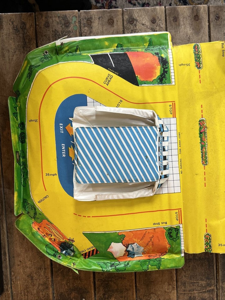 Vintage 1976 Lesney Matchbox City Collector Car Fold Out Breifcase ...