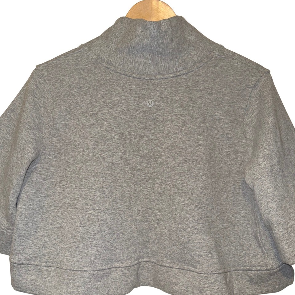 Lululemon know your angles gray poncho size small | eBay
