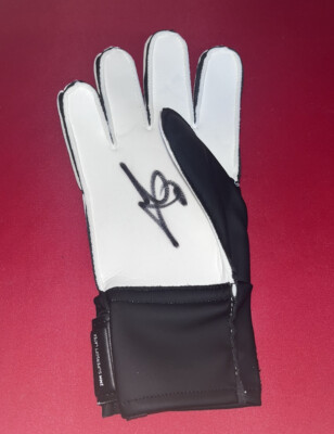 JAN OBLAK SIGNED GOALIE GLOVE BECKETT BAS FOOTBALL ATLETICO MADRID PUMA ...