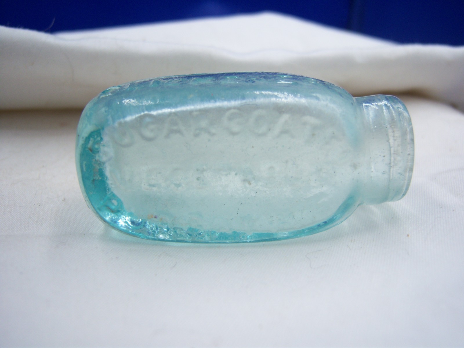 1860's Clickener's Sugar Coated Vegetable Purgative 2 1/8" Aqua ...