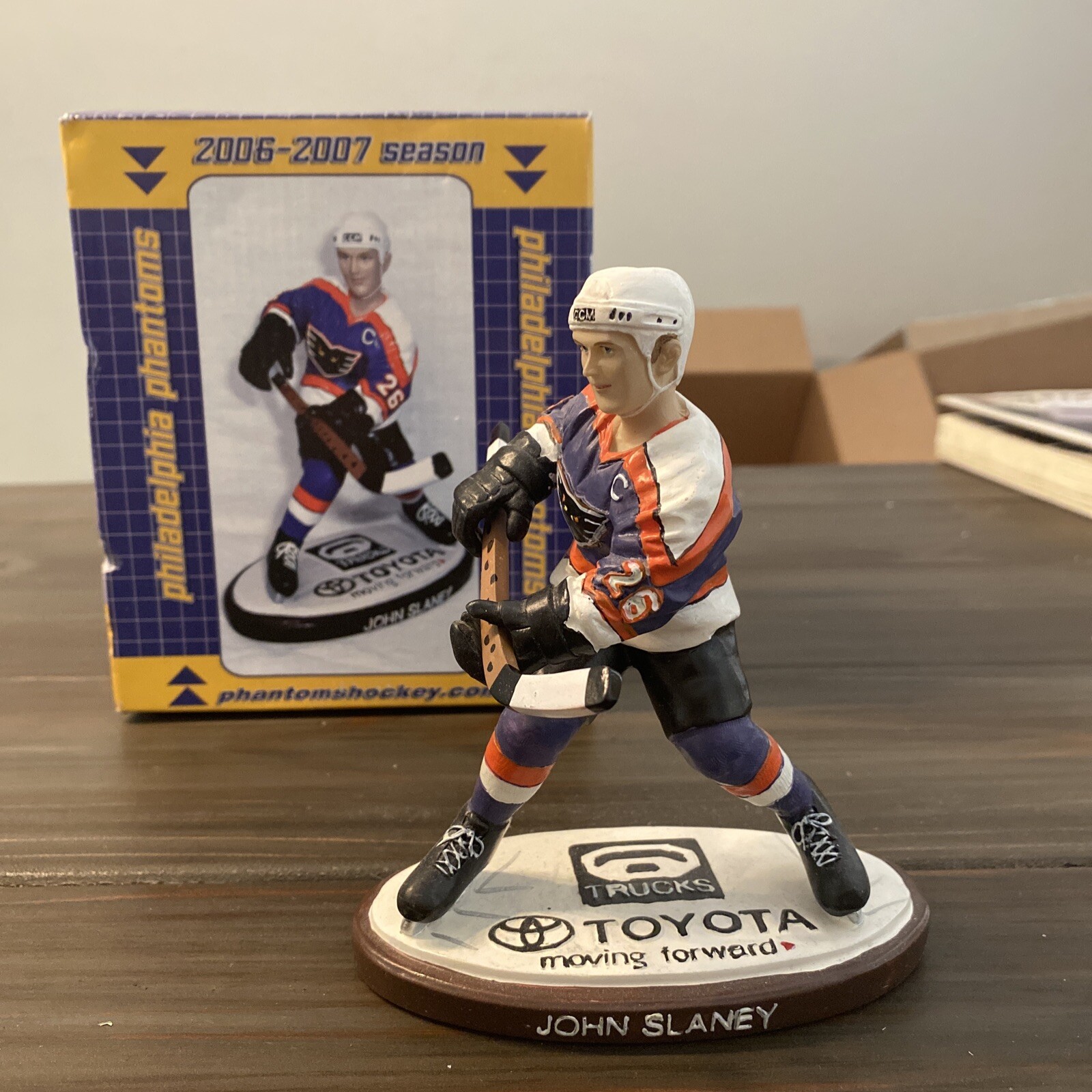 JOHN SLANEY PHILADELPHIA FLYERS PHANTOMS VINTAGE 2006-07 FIGURINE ...