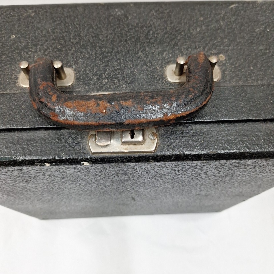 Royal Typewriter Portable with Case Model 0-427931 | eBay