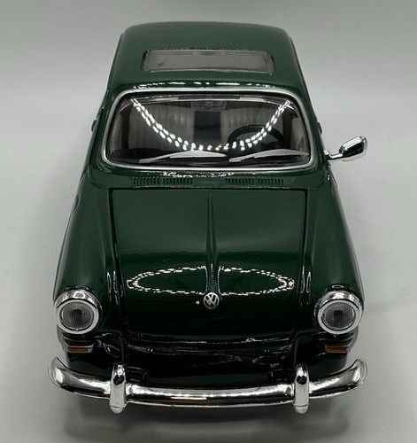 1967 VOLKSWAGEN 1600 FASTBACK GREEN 1:24 SCALE BY MAISTO COLLECTION | eBay