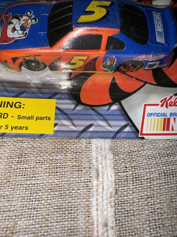 2001 Kellogg's Racing Mini-Car 1:64 Terry Labonte #5 Tony The Tiger ...