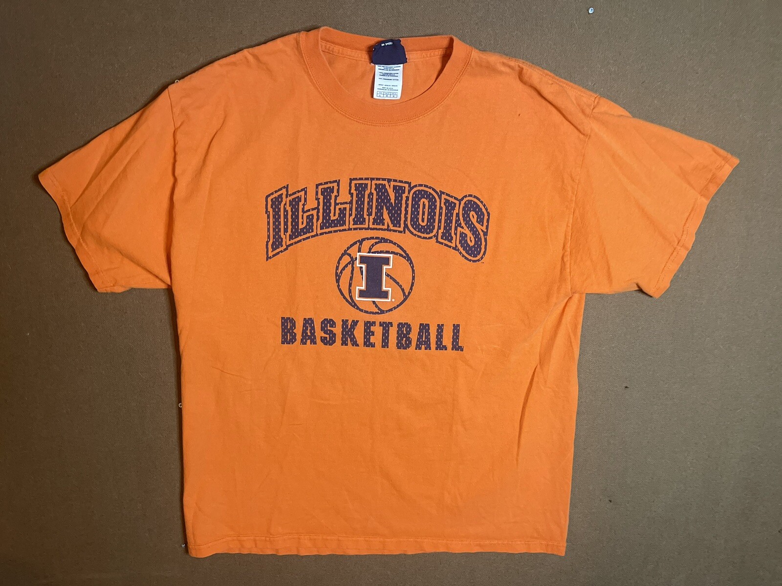 Vtg University Of Illinois Fighting Ilini Basketball T-Shirt Large AS ...