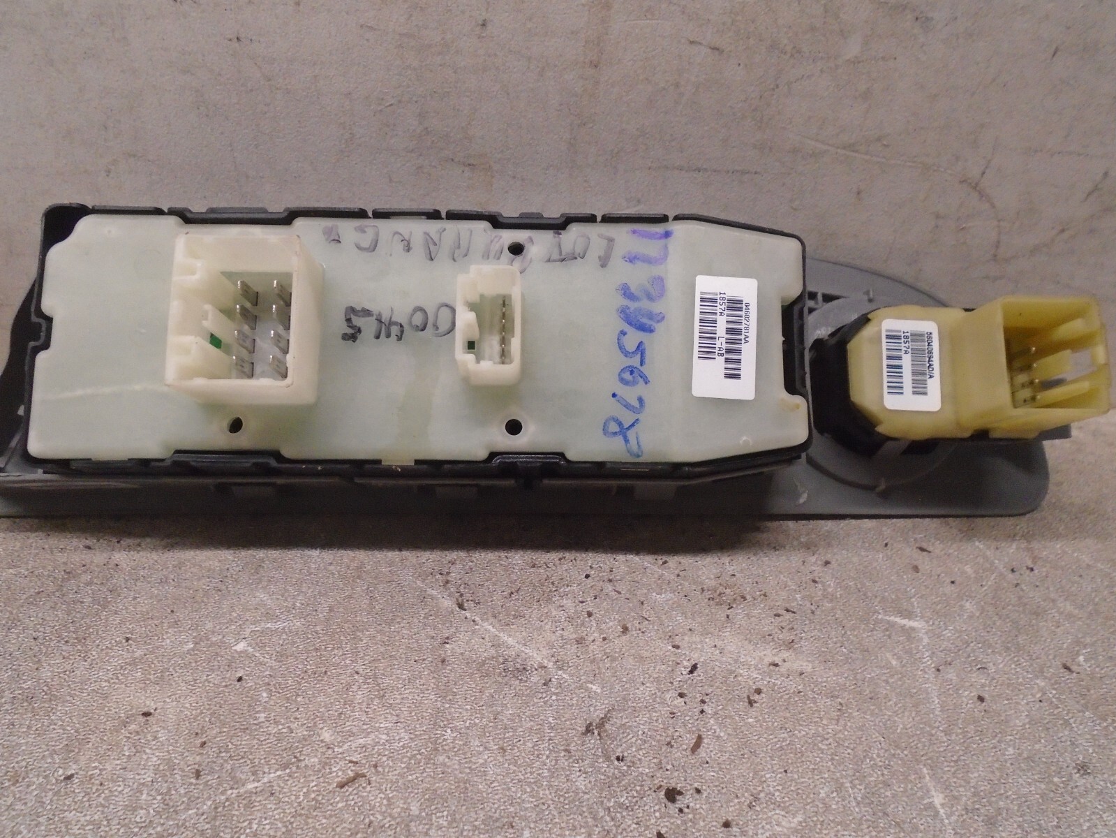 2004-2009 Dodge Durango Left Side Master Power Window Switch 04602781AA ...