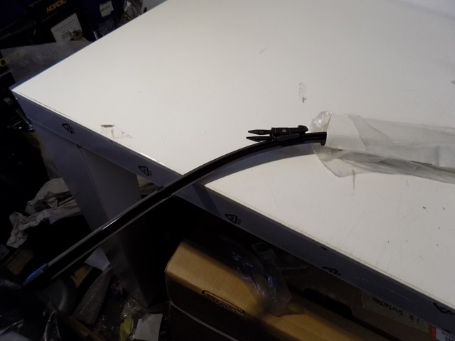 Genuine Mercedes-Benz W221 S-class Front Wiper Blades A2218201400 for ...