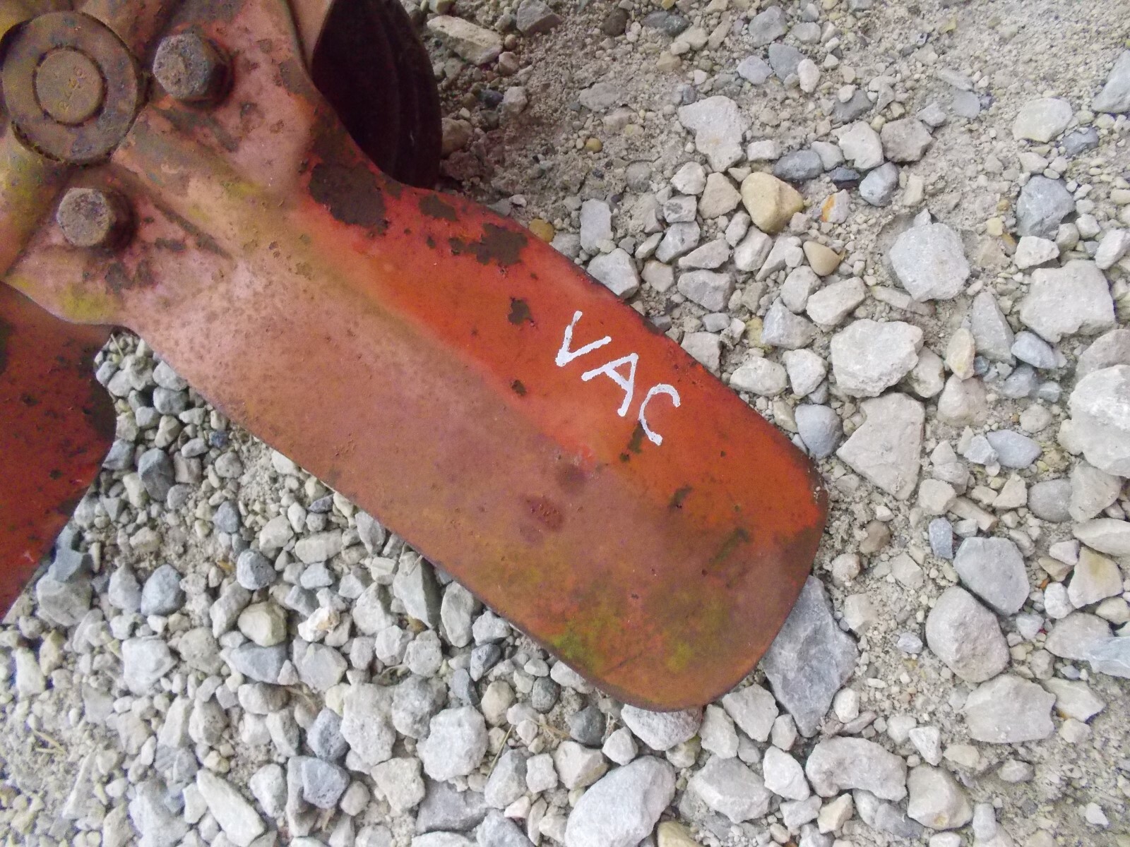 Case VAC tractor engine motor fan assembly with good belt drive pulley ...