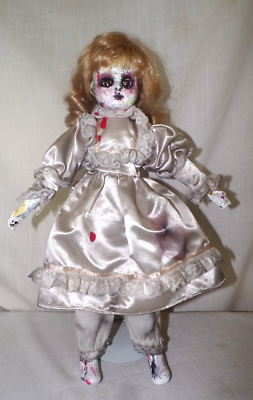 Scary Doll Halloween Display Creepy Doll Halloween Decoration Ideas To