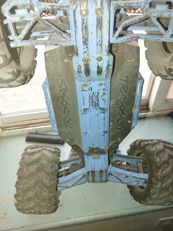 Traxxas Maxx 4s With Bashing Body And Remote Runs Fast I Will Throw In ...