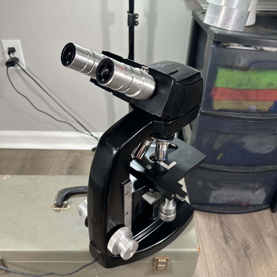 Bausch & Lomb Flat Field Microscope 4x, 10x, 40x, 100x w/ Original Box ...