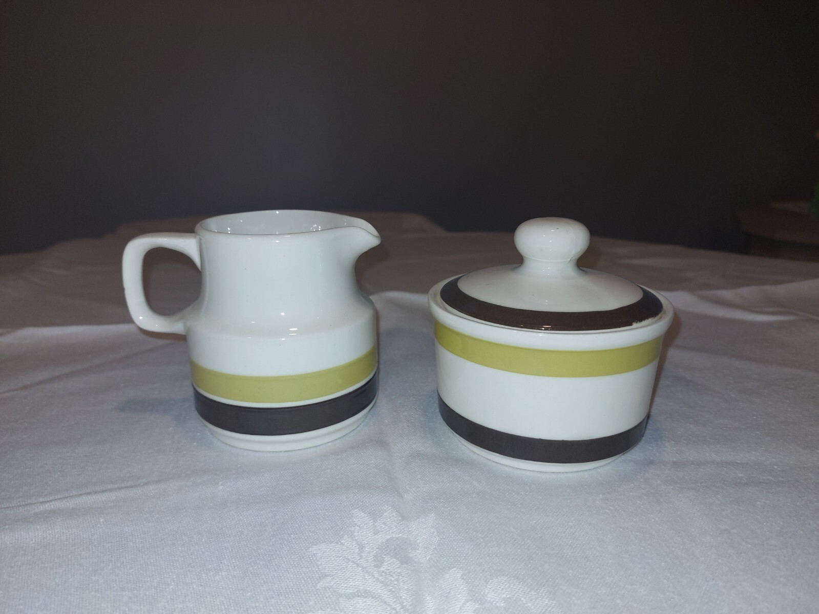 Vtg Carrigaline Pottery Ireland Creamer Sugar Bowl Brown Gold Colleen ...