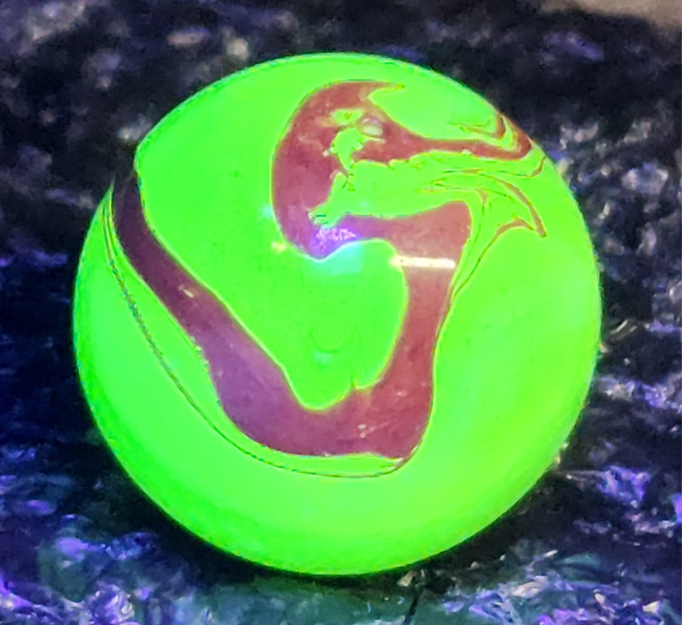 Beautiful Vintage 3/4" AKRO Oxblood Lemonade Corkscrew Marble, NM, UV reactive. | eBay