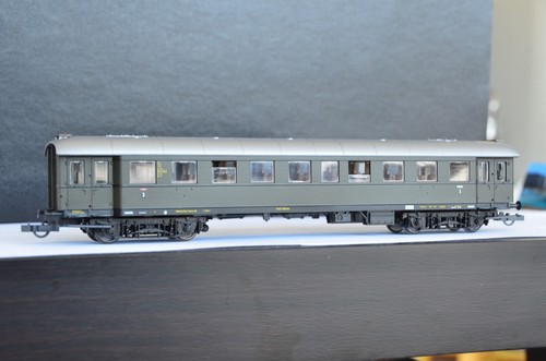 ROCO 44551 German DR 3rd Class Passenger Coach HO | eBay