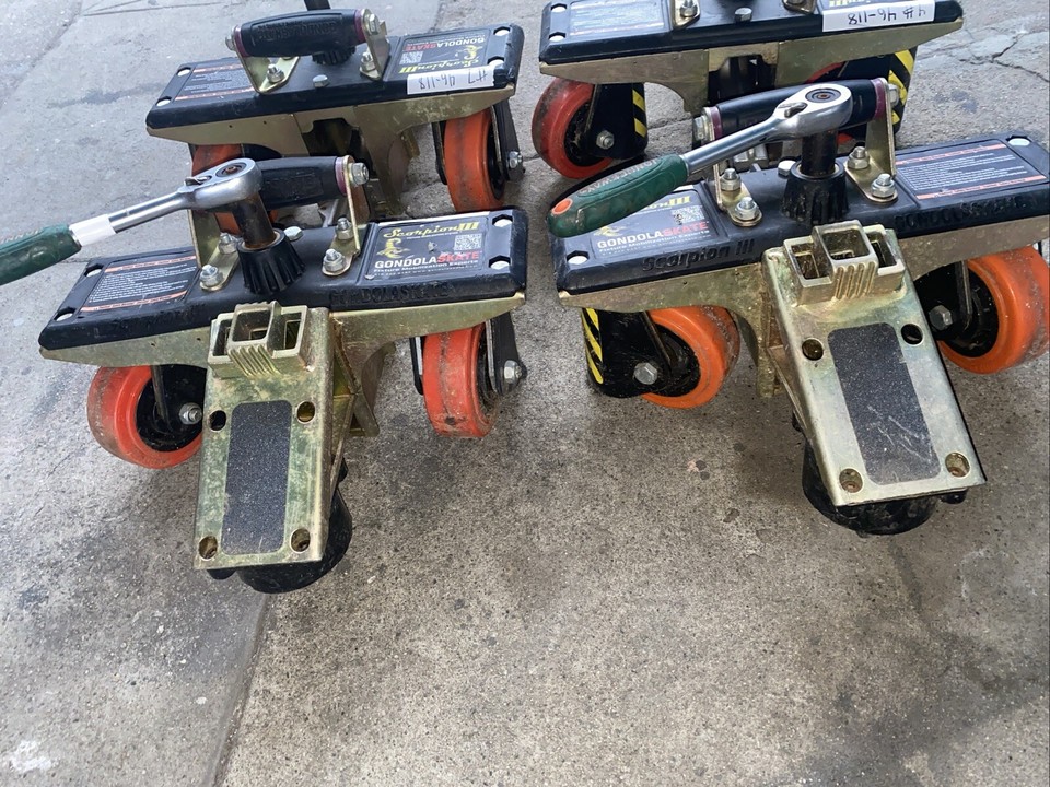 4 Gondola Skate Store Fixture Moving System scorpion 3 lll Fixture ...