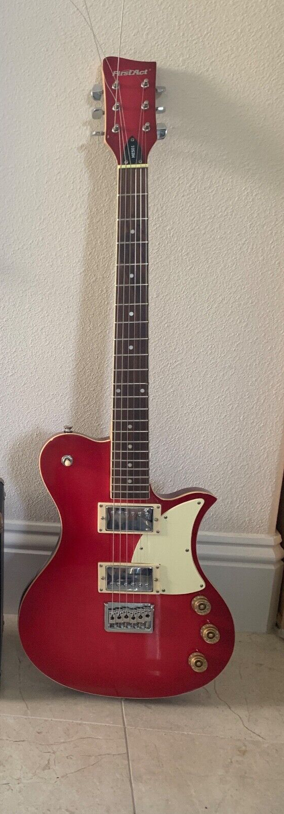 First Act ME-501 Electric Guitar Red & Ivory with Amp Cord, Wood Neck ...
