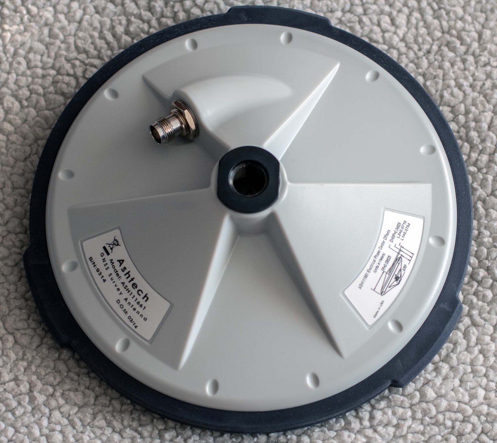 NEU: Ashtech ASH111661 (Geodät. GNSS-Antenne, L1+L2+L5, Made in USA ...