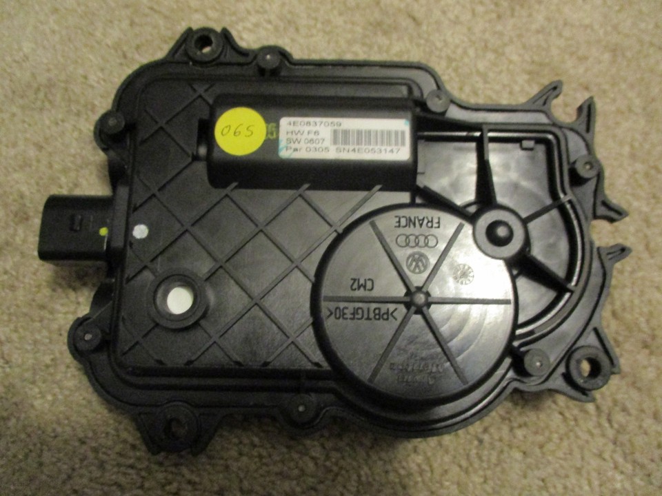 04 05 06 07 08 AUDI A8 S6 CLOSE DOOR ASSIST MOTOR LATCH OEM 4E0837059 ...