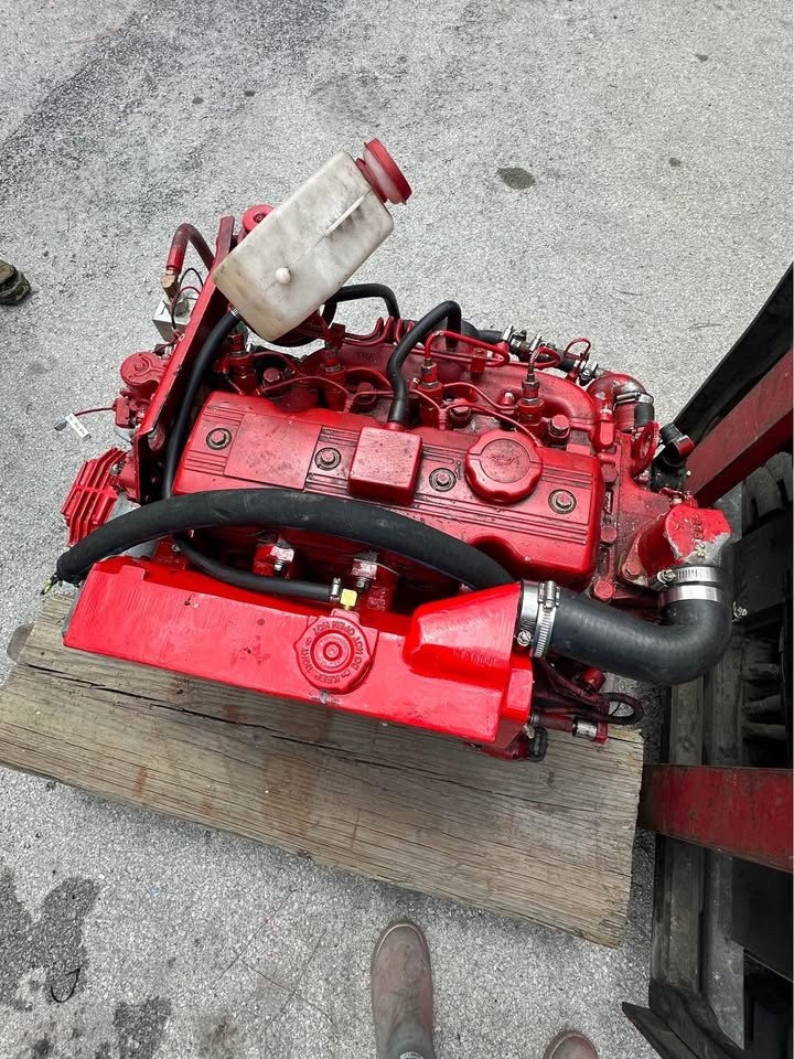 Westerbeke 63d4 Diesel , 62 HP Marine Diesel Engine with Hurth ...