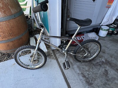 Vintage Bicycles - Diamondback Viper - Nelo's Cycles