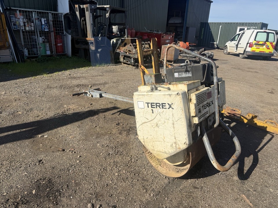 Terex 71 Single Drum Diesel Vibrating Roller and trailer | eBay UK