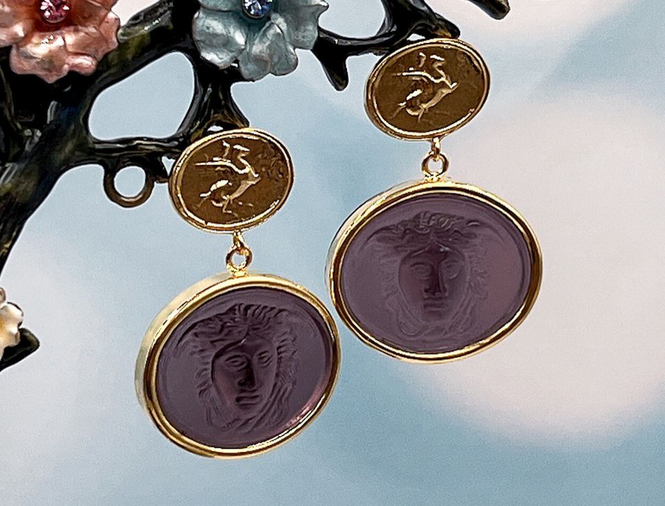 TAGLIAMONTE (2081E) 925SS/YGP Venetian Cameo Earrings *Medusa, Pegasus ...