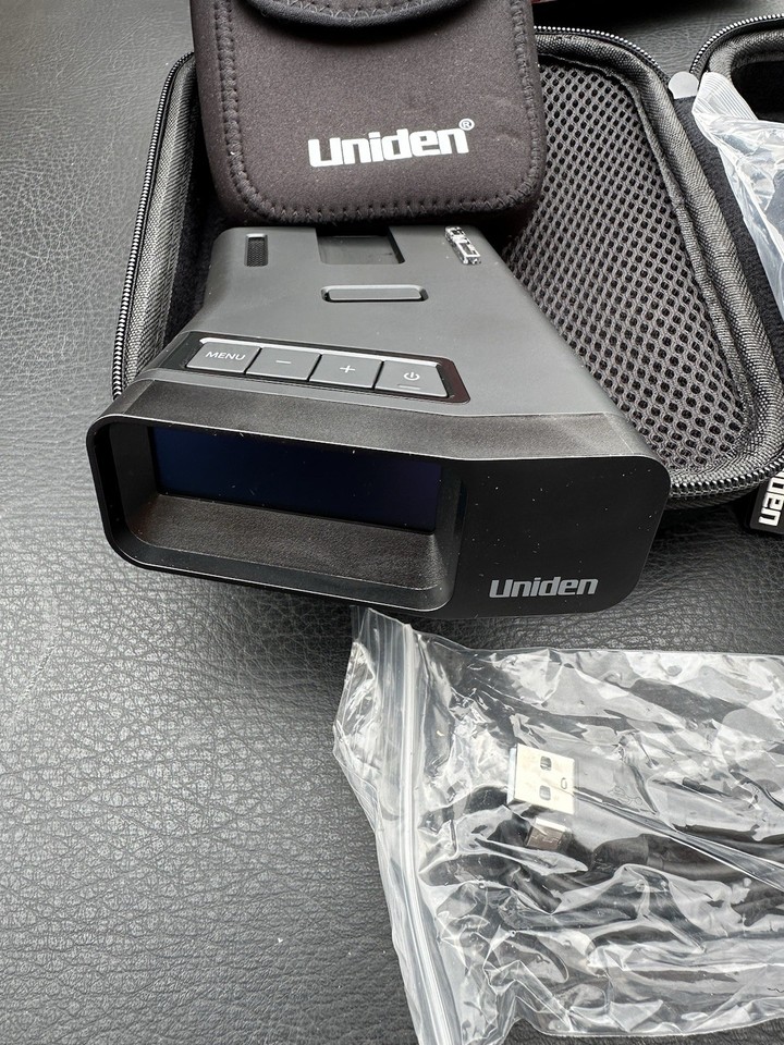 Uniden R7 Extreme Long Range Radar/Laser Detector Built-In GPS - OPEN ...