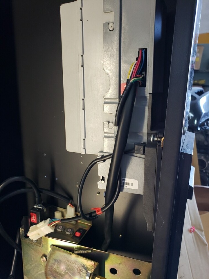 FSI / USI 3014A, 3015A SNACK VENDING MACHINE MARS VN 24v BILL VALIDATOR ...