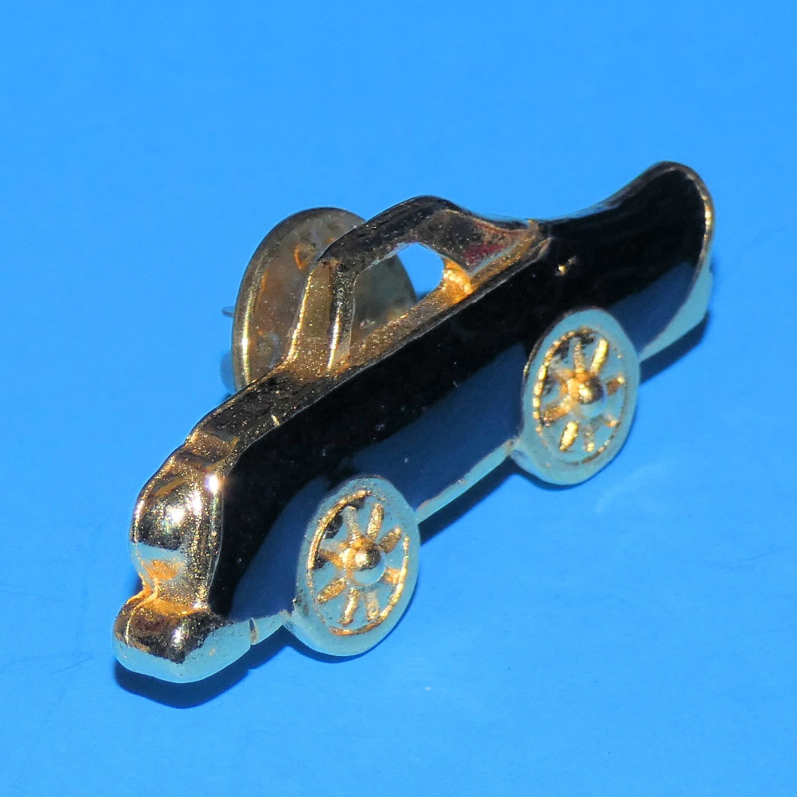 Vintage Ruth's Designs Car Brooch Pin Automobile Vehi… - Gem