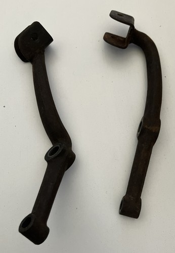 SUZUKI GT500 /T500 LEFT & RIGHT SIDE FOOT REST MOUNTING BRACKETS | eBay UK