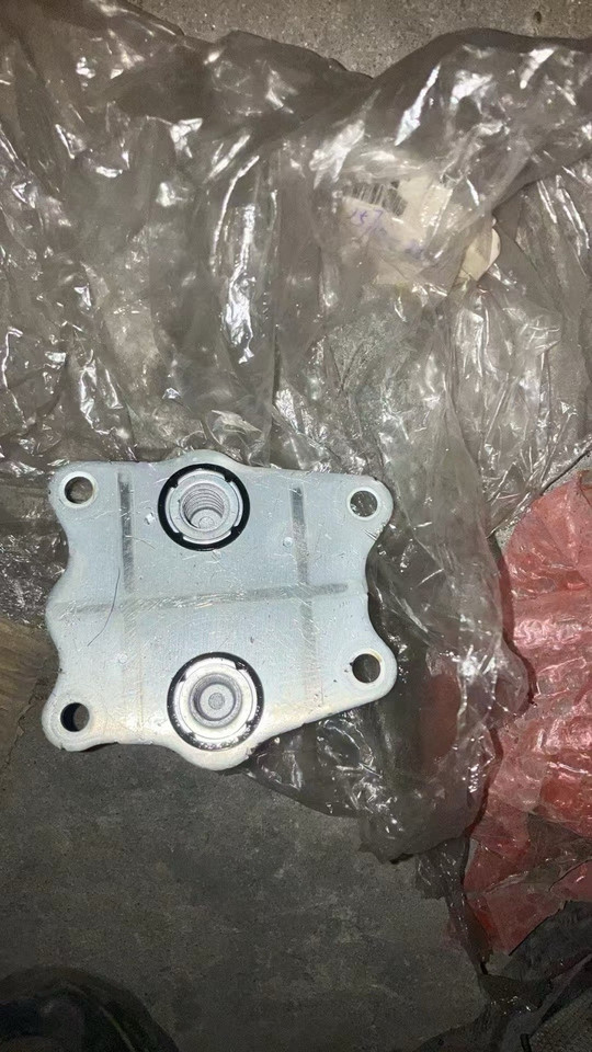 Toyota Lexus OEM Used Engine Oil Cooler 15710-25010 15710-F0010 for ...