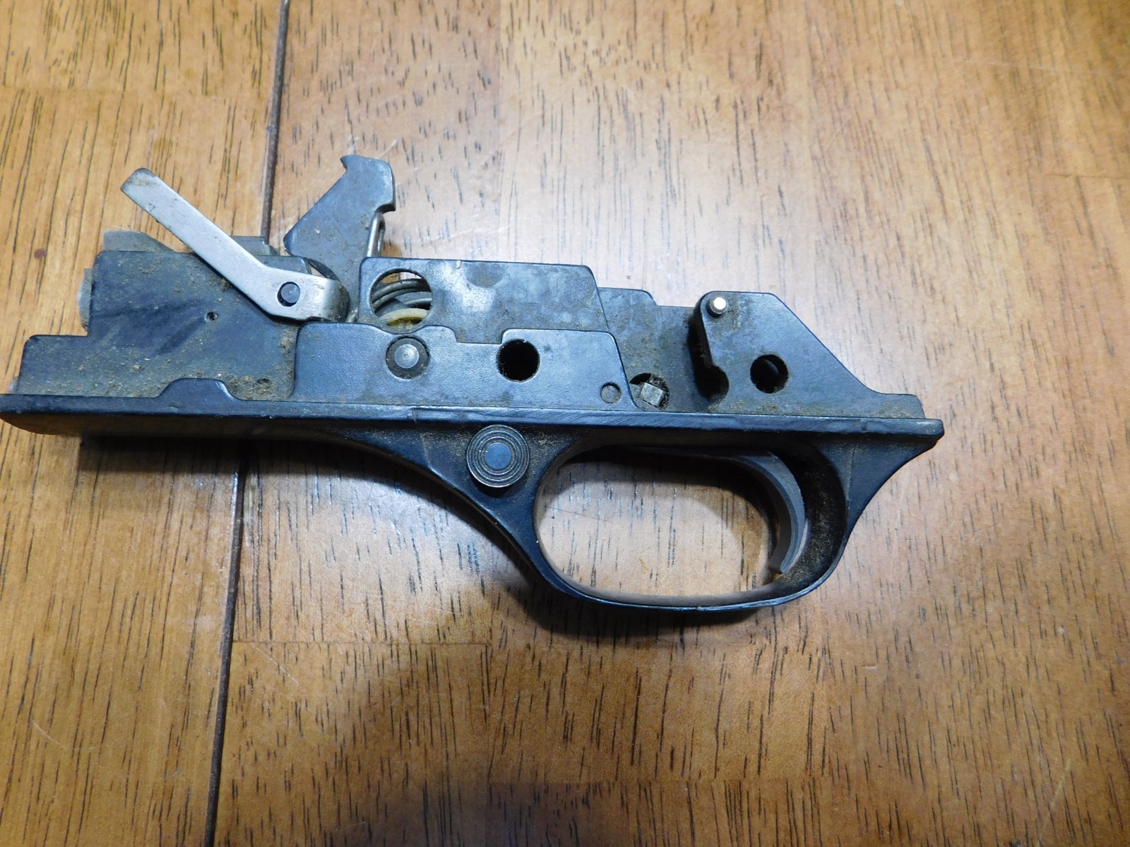 WINCHESTER MODEL 190, 290 22 RIFLE, TRIGGER Guard partial assembly USED ...