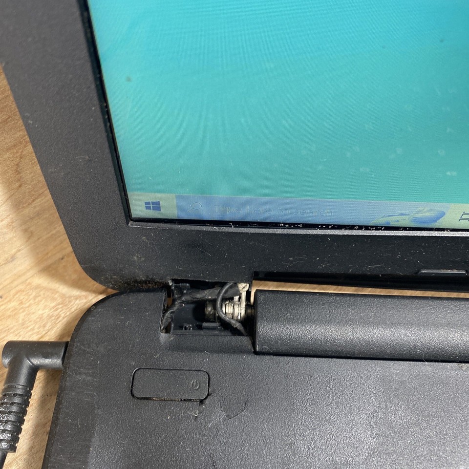 HP TPN-C125 Laptop i5-7200U@2.5 / 8GB / 240GB SSD / W10H / BAD BATT ...