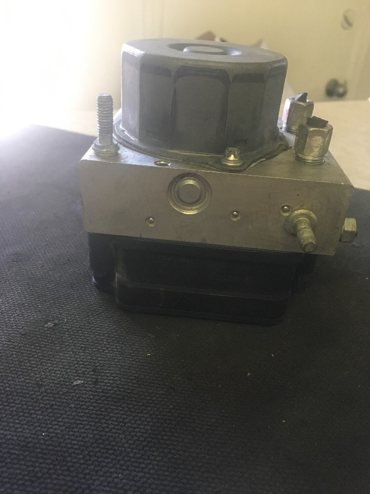 2012 NISSAN VERSA OEM ABS PUMP 47660 3BB0A | eBay