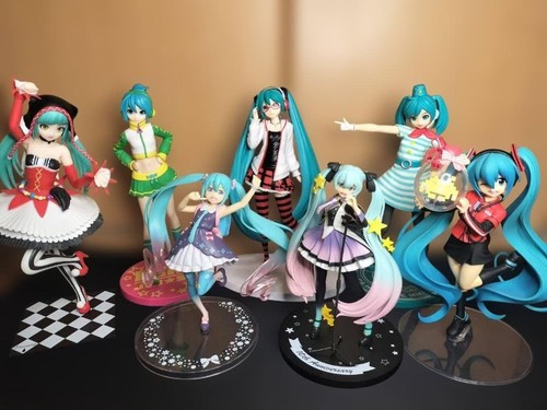 Hatsune Miku Figures Lot - 7pc Collection - Various Outfits & Poses ...