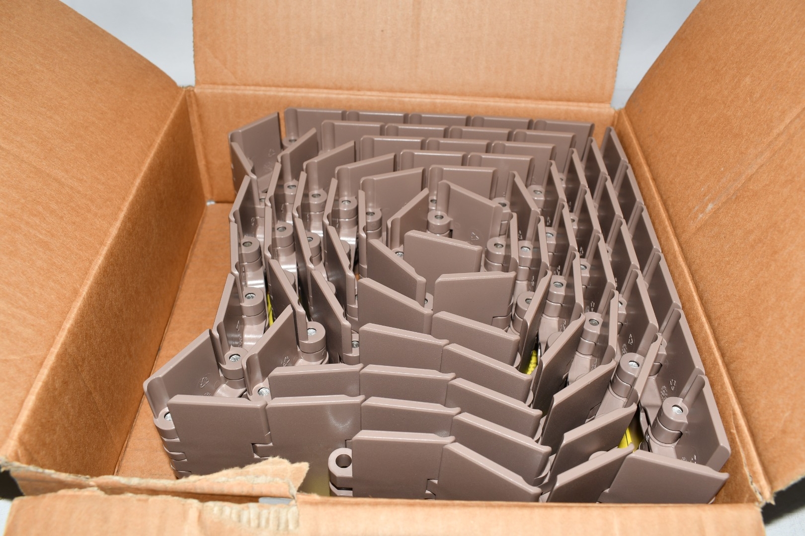 Rexnord MLF820K3.25 Plastic Table Top Conveyor Chain 72" Length W ...