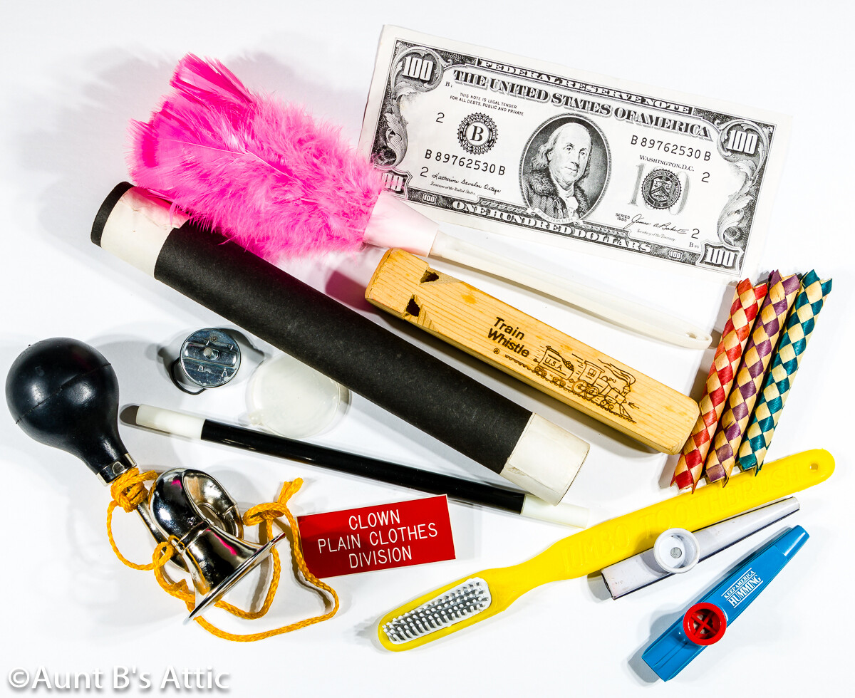 Clown Props 15 Assorted Props-Horns-Whistles-Kazoos-W… - Gem