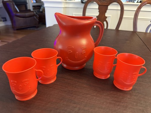 Vintage Kool-Aid Man Red Plastic Pitcher Smiling Face 2-Quart Jug & 4 ...