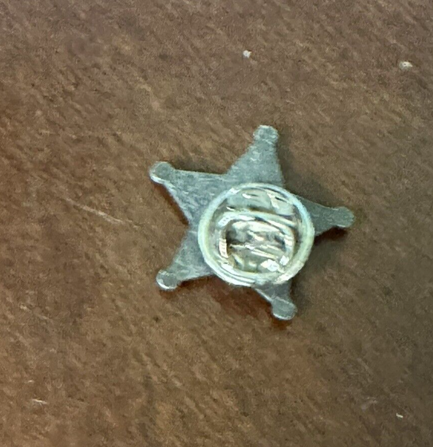 United States Secret Service Silver Toned Enamel Lapel Pin-3/4 inch ...