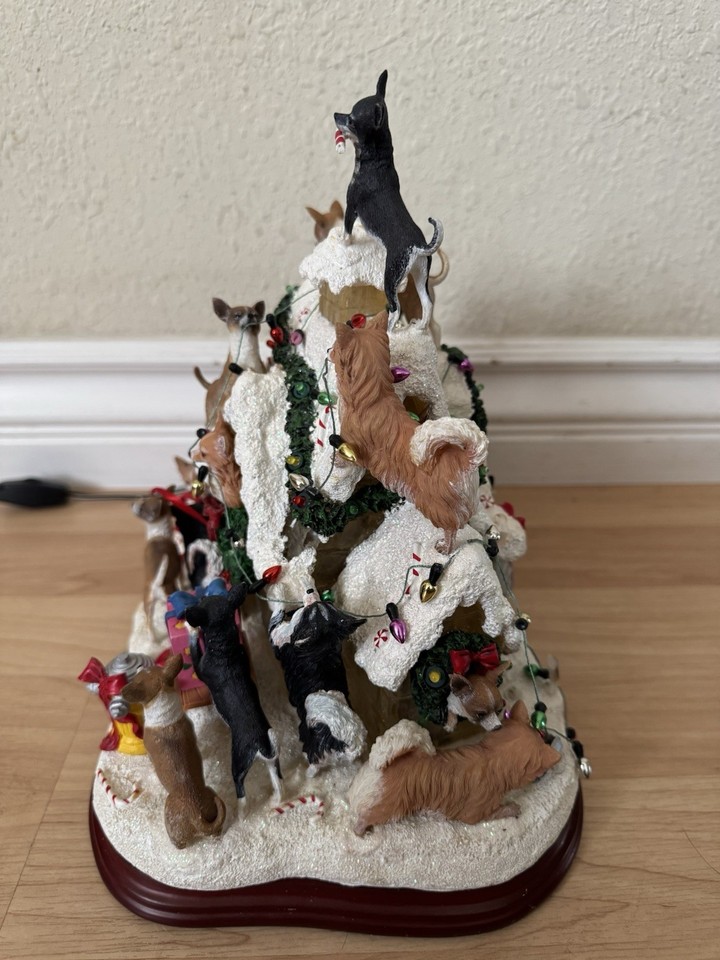 Danbury Mint Chihuahua Dog Lighted Christmas Doghouse with Foam and Box ...