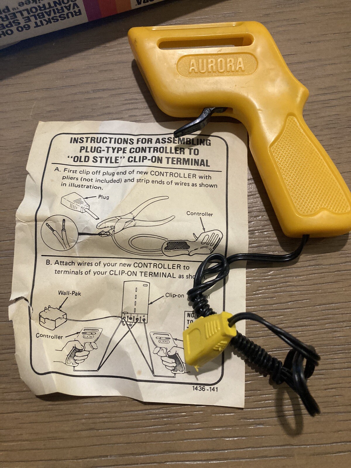 1 Aurora AFX RUSSKIT 60 OHM Slot Car Hand CONTROLLER Variable Speed ...