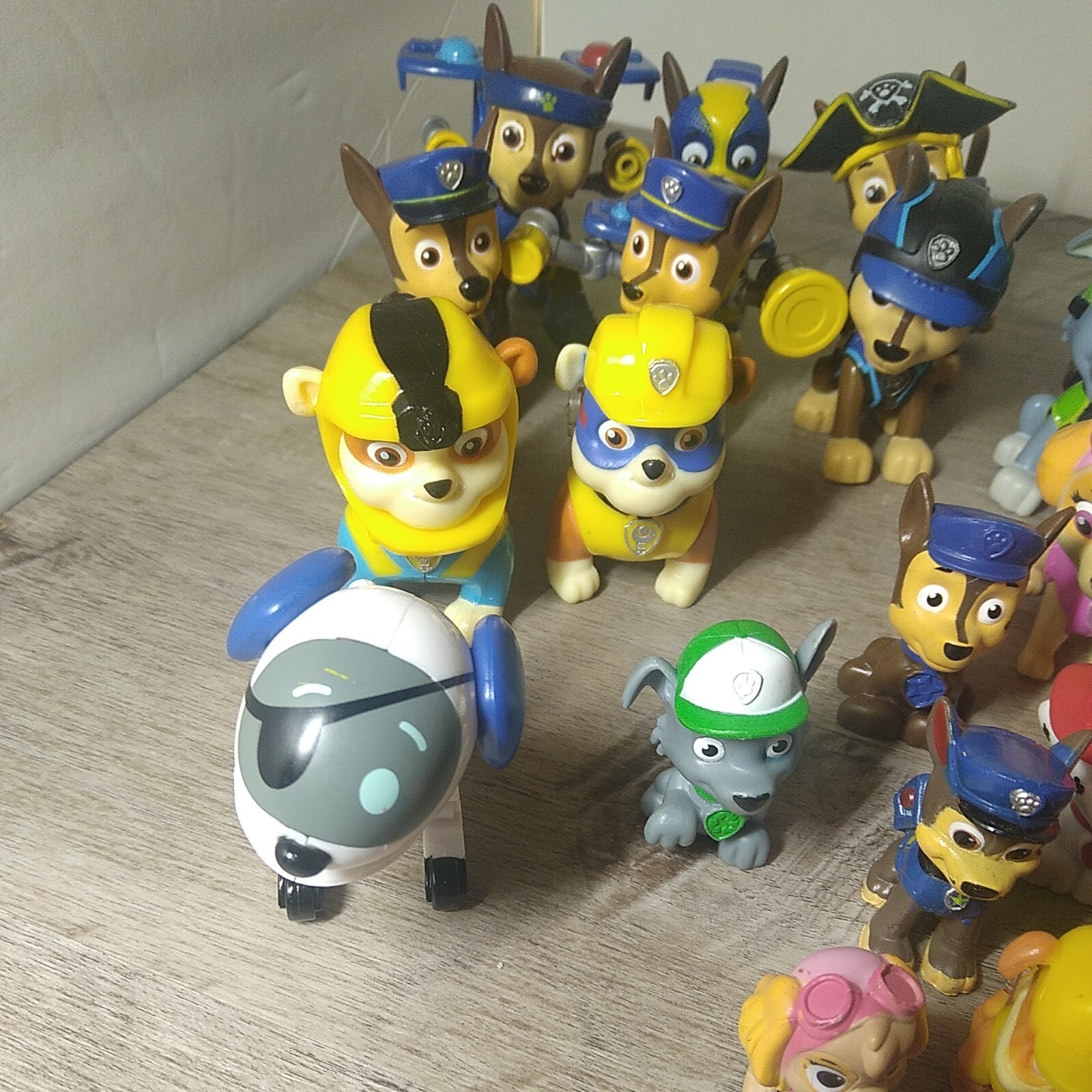 Paw Patrol Figures Huge Lot of 29 SML Spin Master Action Figure Toys ...