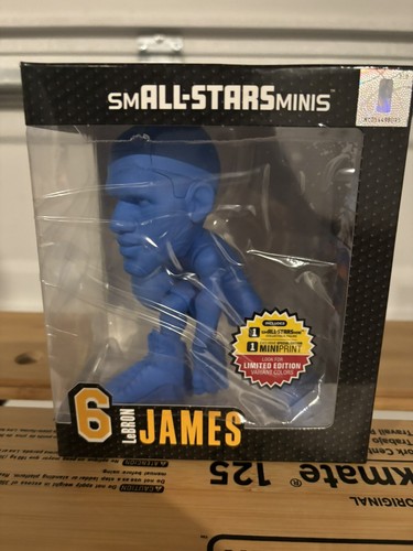 NBA smALL-STARS minis LeBRON JAMES- LAKERS - VARIANT BLUE ULTRA RARE ...