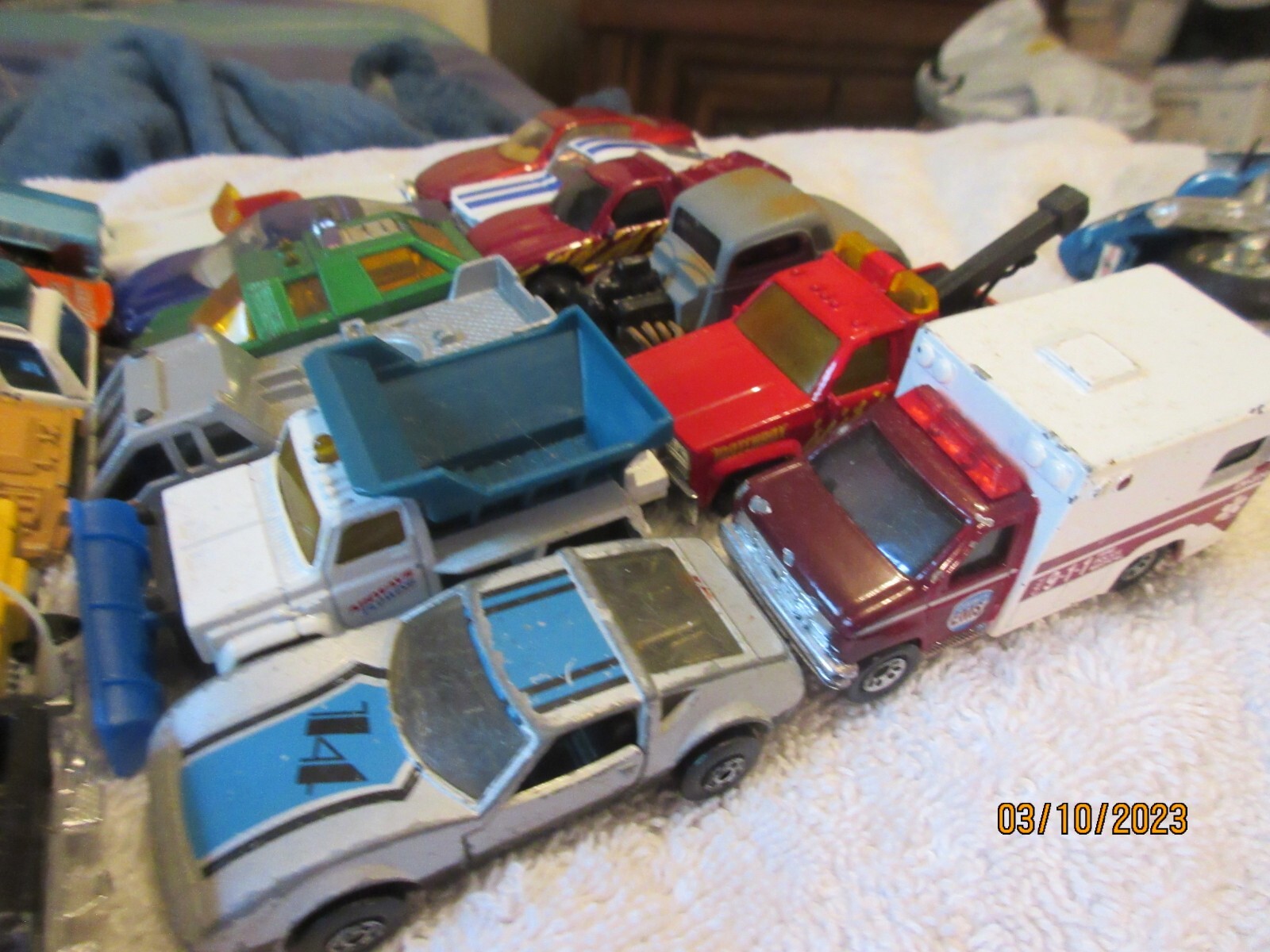 VINTAGE LOT OF 42 ALL MATCHBOX CARS TRUCKS VEHICLES | eBay