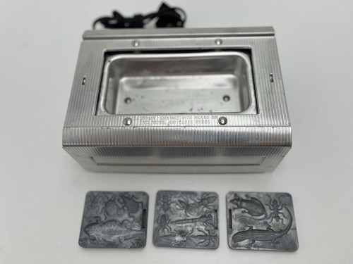 1964 Mattel Thingmaker Creepy Crawlers Molds Spider, Dragonfly, Rat ...