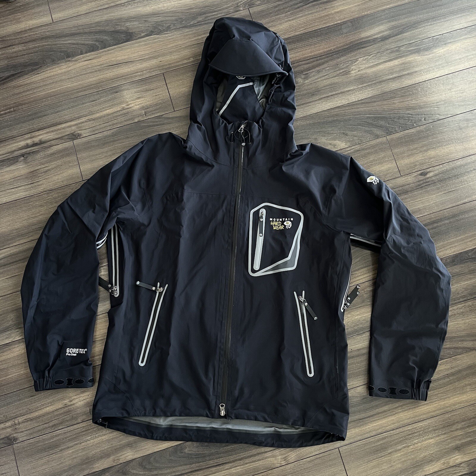 Mountain Hardware Men's Gore-Tex Pro Shell Hooded Jac… - Gem