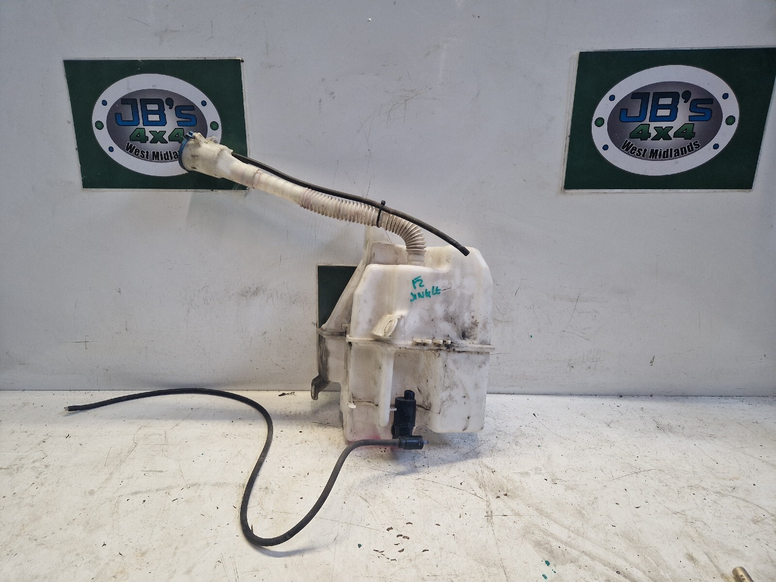 LAND ROVER FREELANDER 2 WASHER BOTTLE AND MOTORS 6H52-17C627-CB | eBay