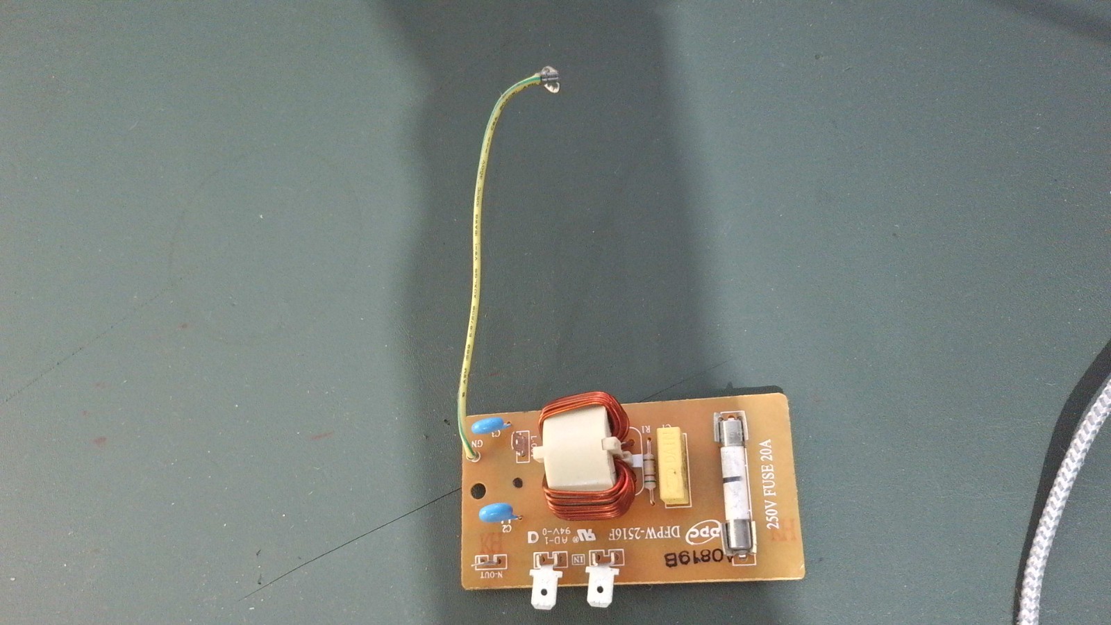 W10422269 W11707984 OEM Original Whirlpool Microwave Noise Filter and ...