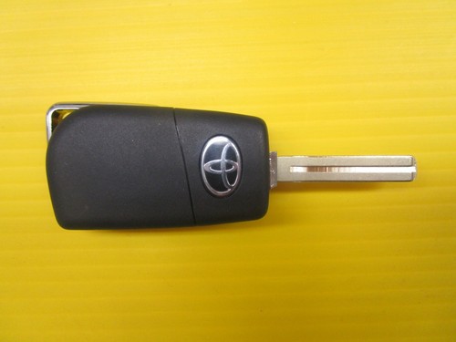 Refurbished OEM Toyota Camry Remote Flip Key New Blade 89070-06791 ...