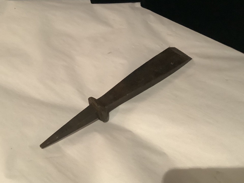 RARE VINTAGE VERY UNIQUE SIGNED BLACKSMITH ANVIL TOOL MUST SEE NO RES ...